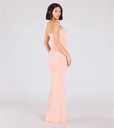 Strapless Ball Gowns And Windsor