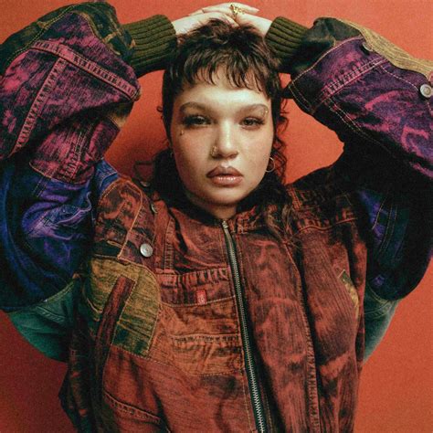 Lola Young Starts 2025 With A Bang With Messy Her First Top 3 Single