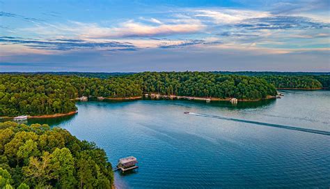 Visit Lake Lanier Things To Do Visitor Tips And More