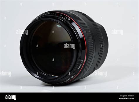 85 mm lens hi-res stock photography and images - Alamy