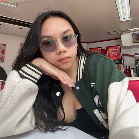 Sheenaerickaa Threads Say More