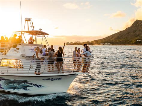 5 Reasons To Go On A Waikiki Sunset Cruise Hawaii Travel Guide