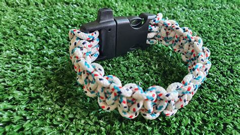 휘슬 파라코드 팔찌 만들기 평매듭 팔찌 생존팔찌 만들기 휘슬 파라코드 팔찌 만들기 평매듭 팔찌 생존팔찌 만들기