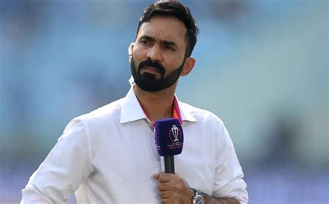 Dinesh Karthik Responds After A Fan Mistakes Him For Vikrant Masseythe Youth