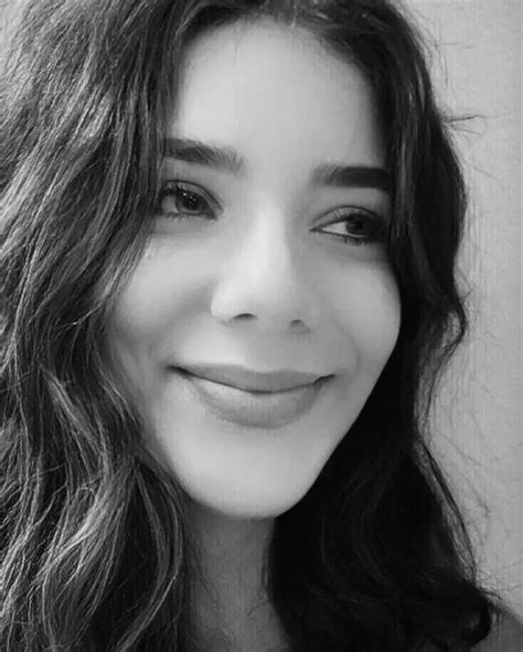 Can Someone Caption This Pic Of My Sis For Me Pls Send It To My Kik Chvsv Scrolller