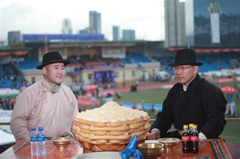 Д Сумъяабазар 15 мянга орчим ажилтан алба хаагч ажиллаж үерийн нөхцөл байдлыг тогтворжууллаа