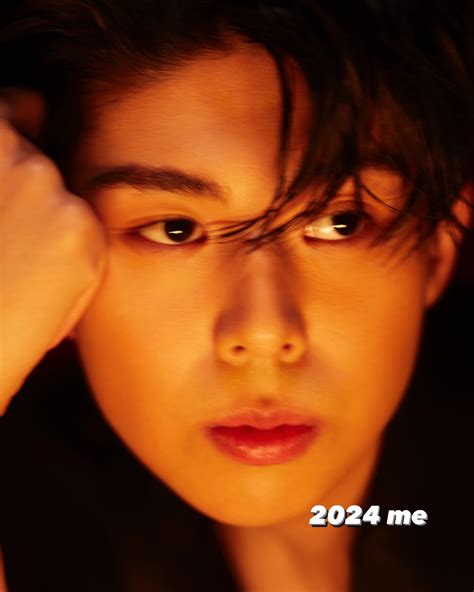 朱柏熹🐽朱mic 老實說，我今年不知道怎樣總結。 驚喜地做了很多從來沒有想過的事，很多計劃有實現，也有很多目標做不到或者改變了。 希望今年，繼續突破，繼續相信自己。 愛身邊的人，做一個好的