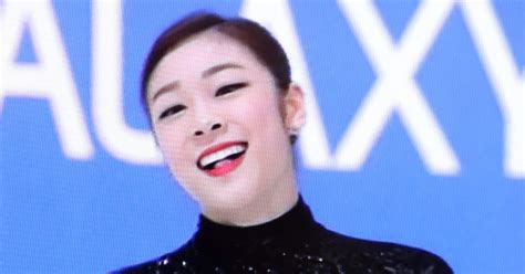 아디오스 김연아 갈라쇼 무대 이 옷 입고 나온다 아디오스 김연아 갈라쇼 무대 이 옷 입고 나온다