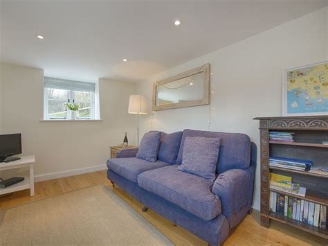 Torrings Barn In Ashford Devon Cottages And Lodges