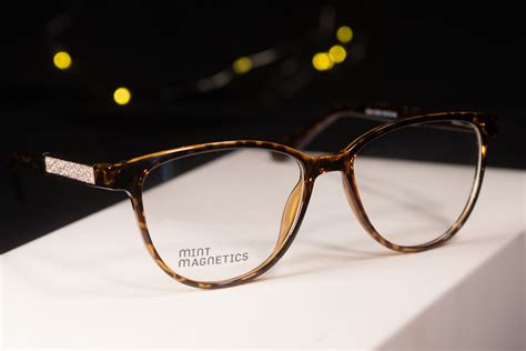 Mint Magnetics M644 Demi The Spectacle Maker