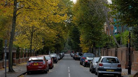 Sharp slowdown in annual house price growth in October