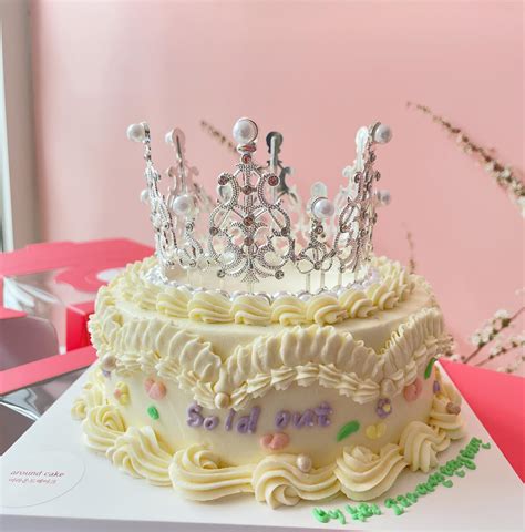 파주케이크 운정케이크 운정레터링케이크 어라운드케이크 왕관케이크 예쁘다 브라이덜샤워케이크로 찰떡입니동🍰 운정케이크 야당케이크 파주케이크 운정레터링
