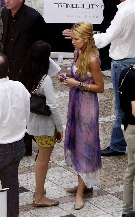 Blake Lively Filming Scenes For Her New Movie The Savages In Los
