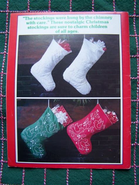 Vintage Iron On Candlewicking Christmas Patterns Stockings Ornaments Wreath Table Runner Plaid 7648