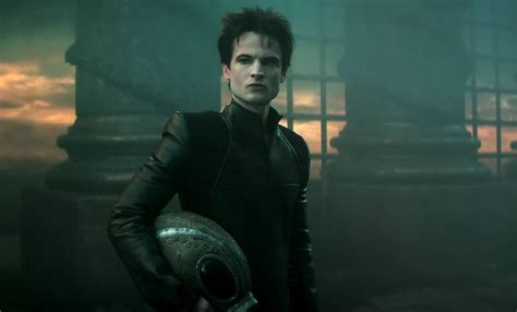 'Sandman': 1ª parte da 2ª e ÚLTIMA temporada chega ao streaming! | CinePOP