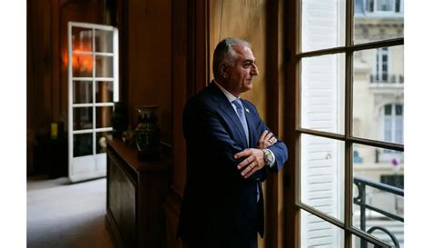 ببینید کامنت متفاوت عبدالرضا داوری پای توئیت رضا پهلوی روزنامه هفت صبح