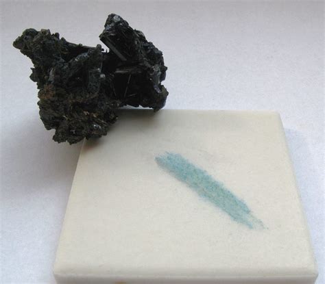 Destructive Gemstone Tests Streak Testing International Gem Society