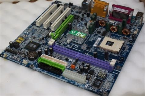 Gigabyte GA 8S661FXM Socket 478 DDR AGP Motherboard