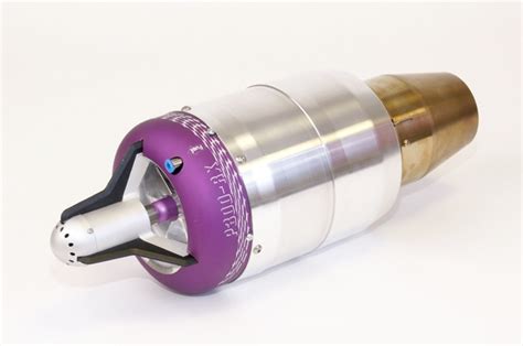 Собран самый большой реактивный самолет на радиоуправлении что из этого получилось 149