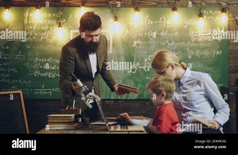Difficult Exam In Classroom Stock Videos And Footage Hd And 4k Video Clips Alamy
