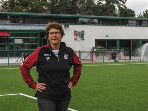 Ellen Van Eldik Brengt De Bal Aan Het Rollen Bij Sc Nec Algemeen