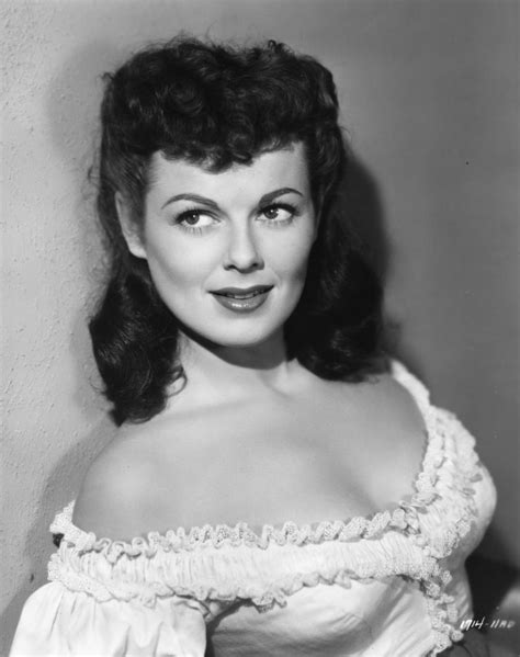 Barbara Hale Who Played Della Street On ‘perry Mason Dies At 94