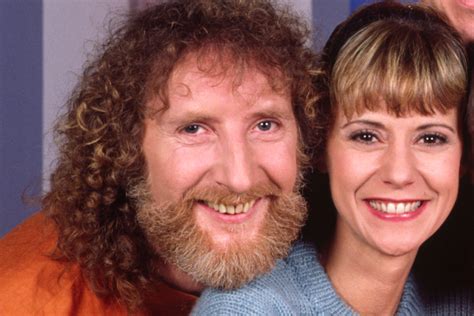 Mort De François Corbier Dorothée Lui Rend Un Tendre Hommage