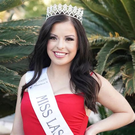 Miss Las Vegas Had A Great Time Volunteering With My Sister Queens At
