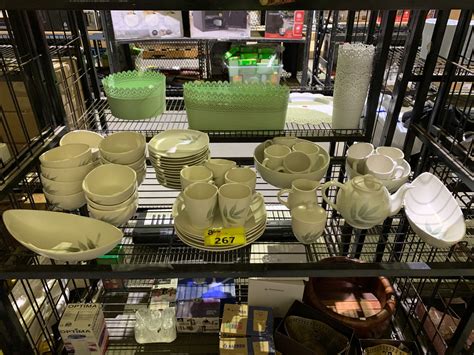 Large The Home Classics Dishware Collection Able Auctions