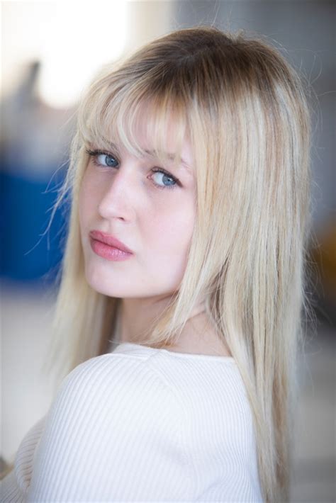 Alix Dehais Fiche Artiste Artiste Interprète R N La Plateforme