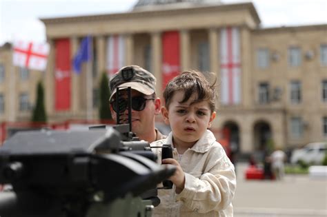 საქართველოს 🇬🇪 იუსტიციის სამინისტრო საქართველოს დამოუკიდებლობის დღეს მოქალაქეებს გორში
