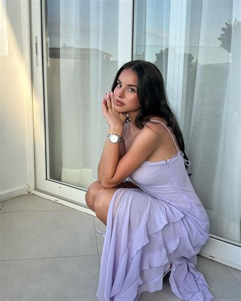 Image Of Zoe Liss