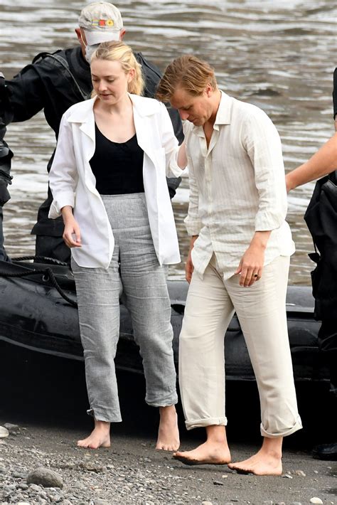 Dakota Fanning Feet War Of The Worlds Star Hd Photo Gallery