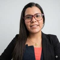 Yanine Macana Linkedin
