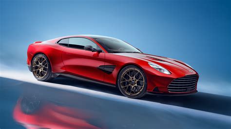 Aston Martin Dbx Review 2025 Performance And Pricing Carwow