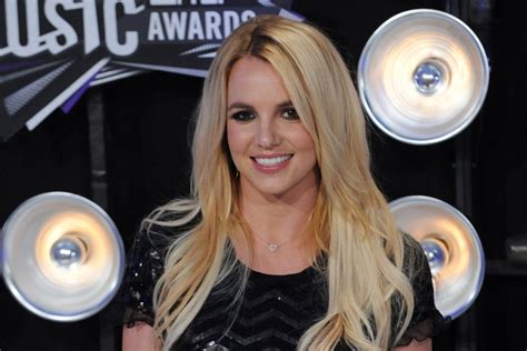 Britney Spears Talks Pregnancy Sex Lip Injections And Kim Kardashian UPI Com
