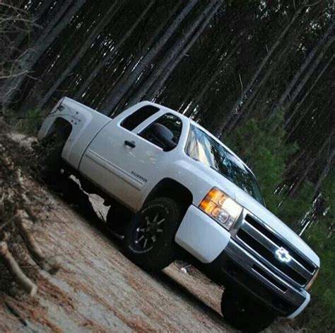 Pin On Lifted Chevygmc Trucks Chevy Trucks Lifted Chevy Gmc Trucks
