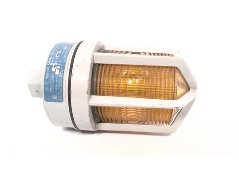 Ast 14 S 10 30 Dc Am Strobe Light By Federal Signal