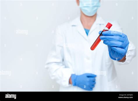 Studying Toxic Virus Analyzing Viral Discovery New Laboratory Experiments Stock Photo Alamy