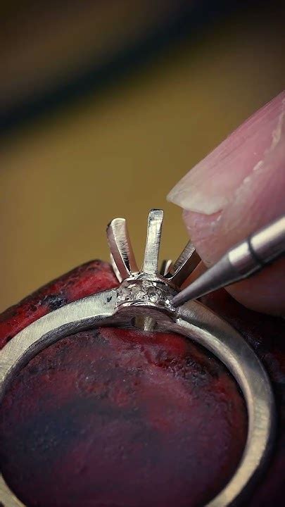 Crown Engagement Ring Making Stunning 0 6ct Diamond Ring With Crown