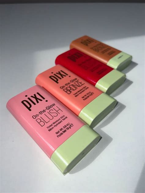 Pixi On The Glow Blush Fleur Hydrating Tinted Moisture Blush Stick With Ginseng Aloe Vera