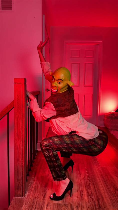 Sherek Sexy Rpaperearmate