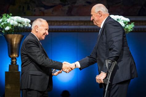 El Argentino Luis Caffarelli Recibió El Premio Abel Considerado El “nobel” De La Matemática