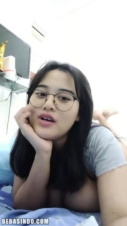 Bokep Indo Acha Hijab Toket Gede Cantik Kacamata Eporner