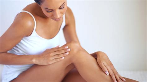 Managing Uneven Skin Tone Texture Aveeno®