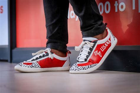 𝗜𝗳 𝘁𝗵𝗲 𝘀𝗵𝗼𝗲𝘀 𝗳𝗶𝘁 𝘄𝗲𝗮𝗿 𝘁𝗵𝗲𝗺 𝗮𝗻𝗱 𝘄𝗮𝗹𝗸 𝗹𝗶𝗸𝗲 𝘆𝗼𝘂 𝗼𝘄𝗻 𝘁𝗵𝗲 𝗺𝗶𝘀𝘀𝗶𝗼𝗻 Khoabane Chapi