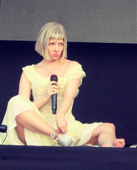 Aurora Aksnes Norwegian Singersongwriter Rcelebrityfeet