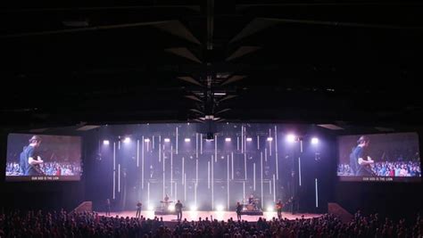 Ccv Peoria And Dream City Church Among The Nations Largest