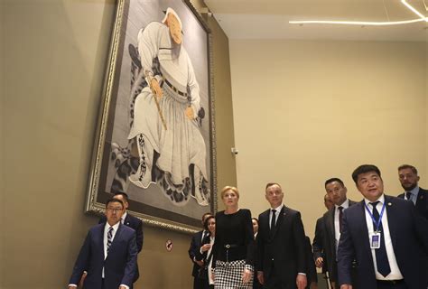 Монгол иргэдэд Польш улсын төрийн одон гардууллаа