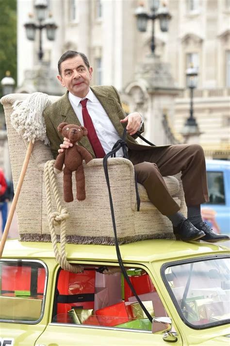 Mr Bean Celebrates The Shows 25th Anniversary By Recreating A